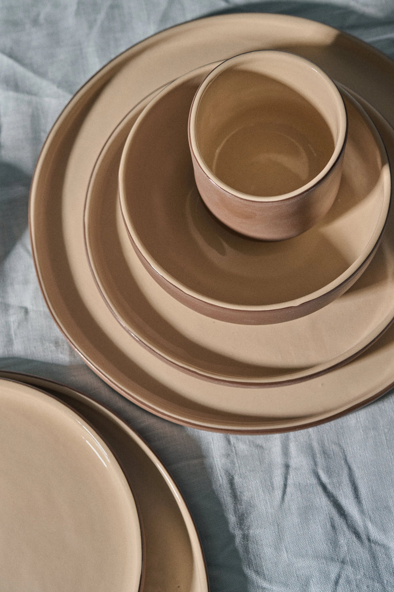 Plates – QUIET FORM